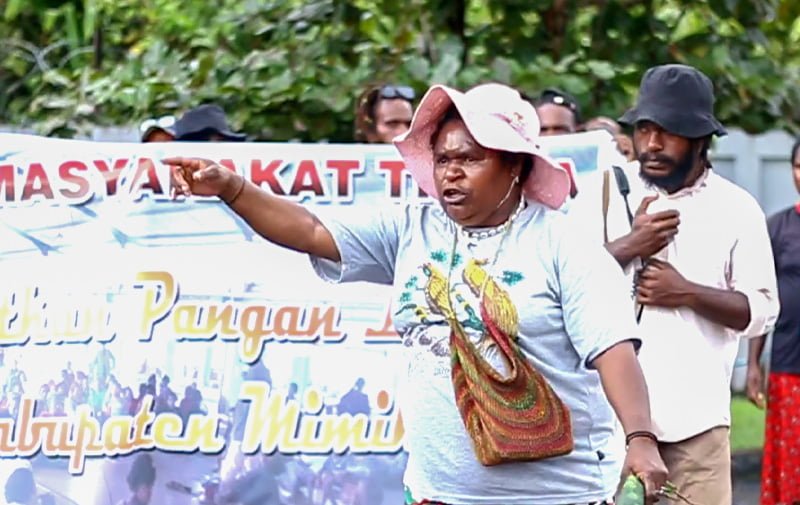 Ketika Mama-mama Papua Murka ke DPRD Mimika - Papua Daily